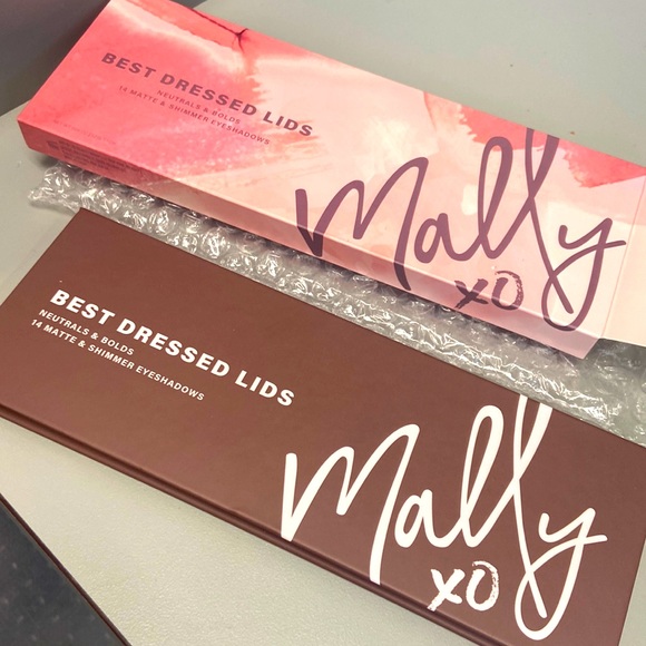 Mally Beauty | Makeup | Mally Beauty Best Dressed Lids Palette | Poshmark